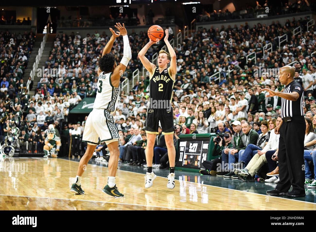 EAST LANSING, MI - JANUARY 16: Purdue Boilermakers guard Fletcher Loyer ...