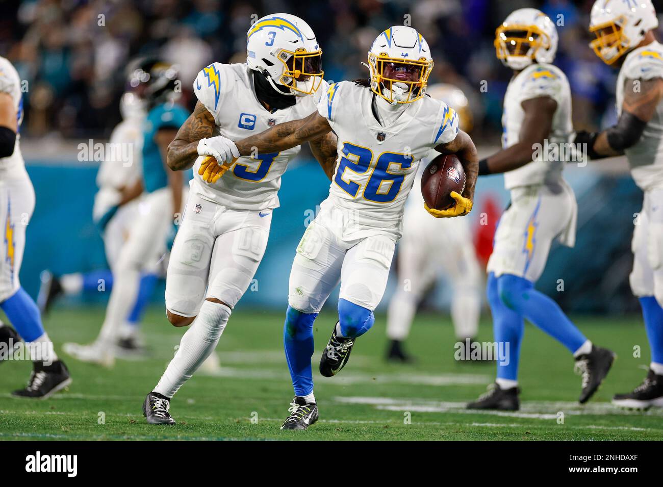 JACKSONVILLE, FL - JANUARY 14: Los Angeles Chargers cornerback Asante ...
