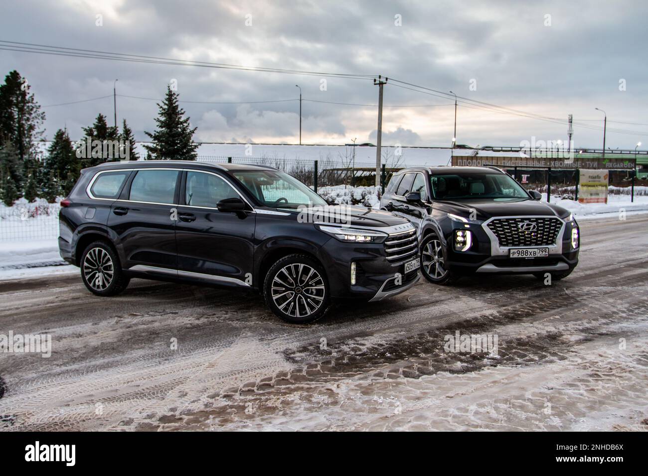 Moscow, Russia - December 18, 2021 Hyundai Palisade LX2 and Exeed VX ...