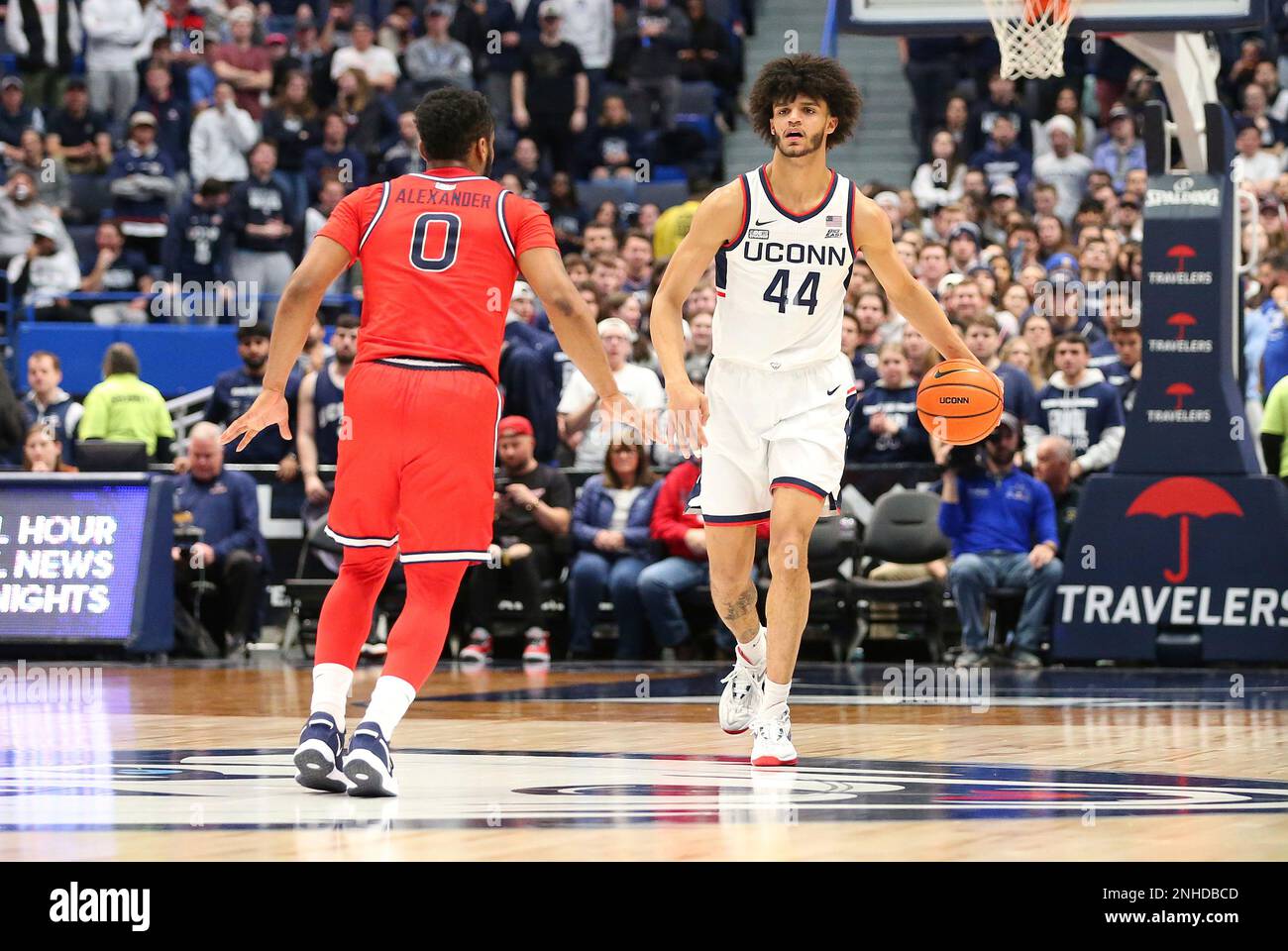 HARTFORD, CT - JANUARY 15: UConn Huskies guard Andre Jackson Jr. (44 ...