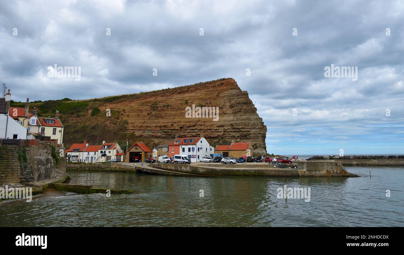 Day out in Staithes Stock Photo - Alamy