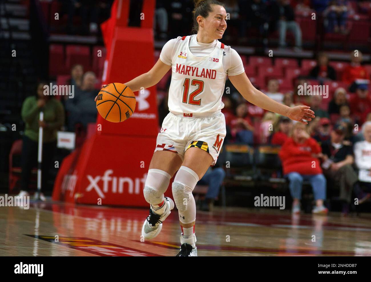 COLLEGE PARK, MD - JANUARY 15: Maryland Terrapins guard Elisa Pinzan ...