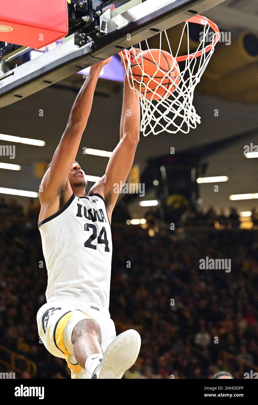 IOWA CITY, IA - JANUARY 15: Iowa forward Kris Murray (24) dunks the ...