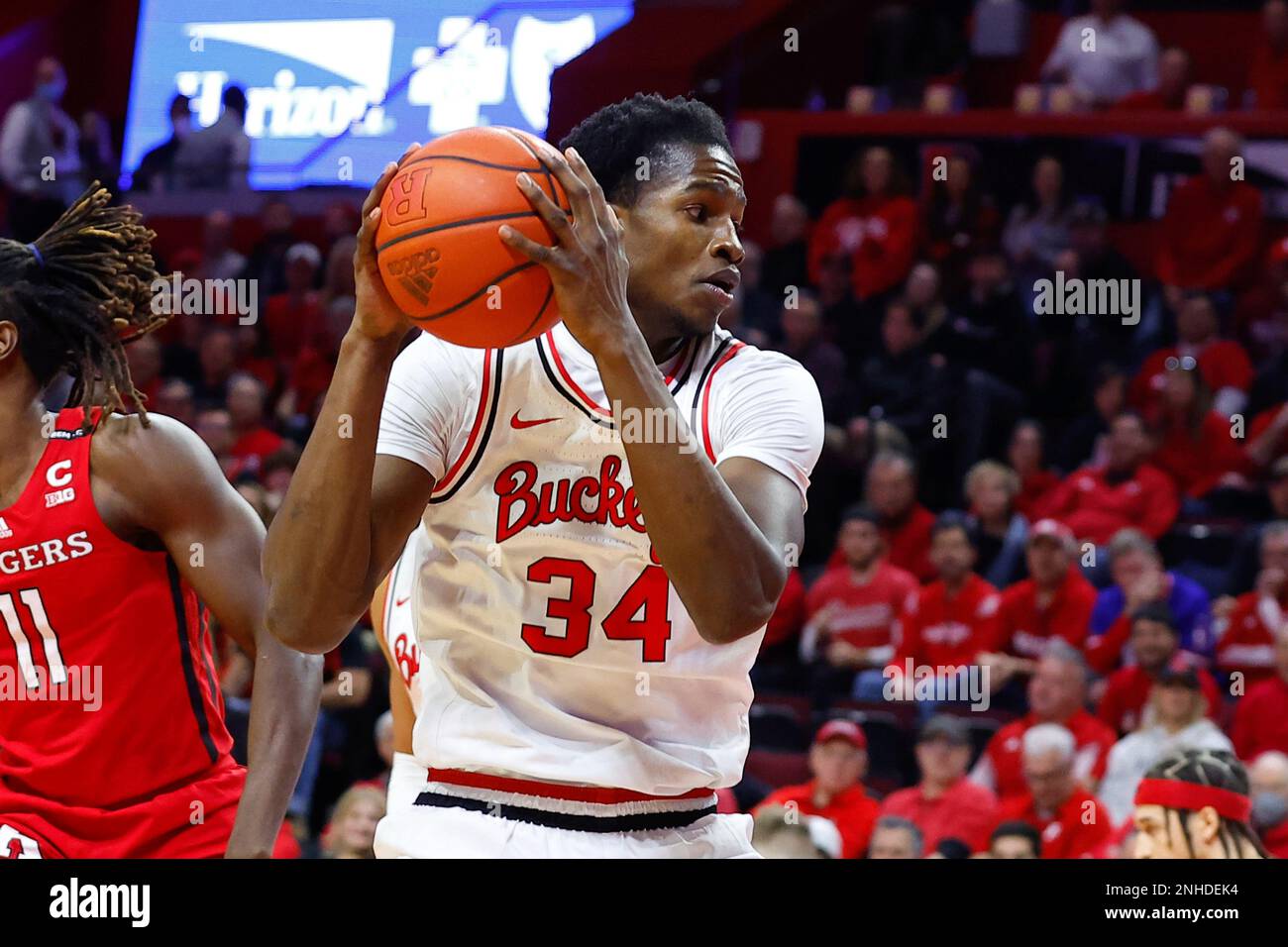 PISCATAWAY, NJ - JANUARY 15: Ohio State Buckeyes center Felix Okpara ...