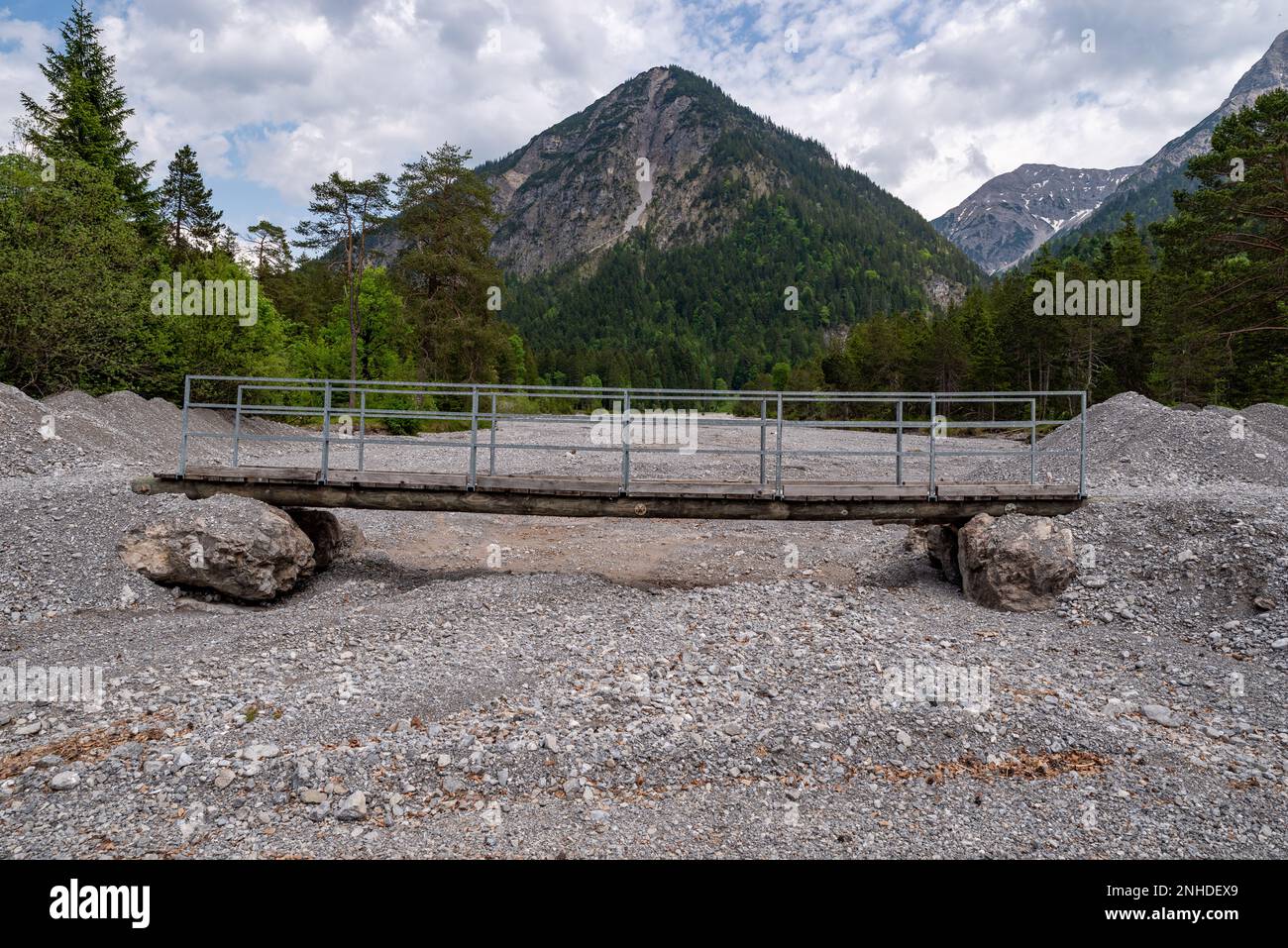Temporary bridge in the middle of the rubble, seemingly in the nothing ...