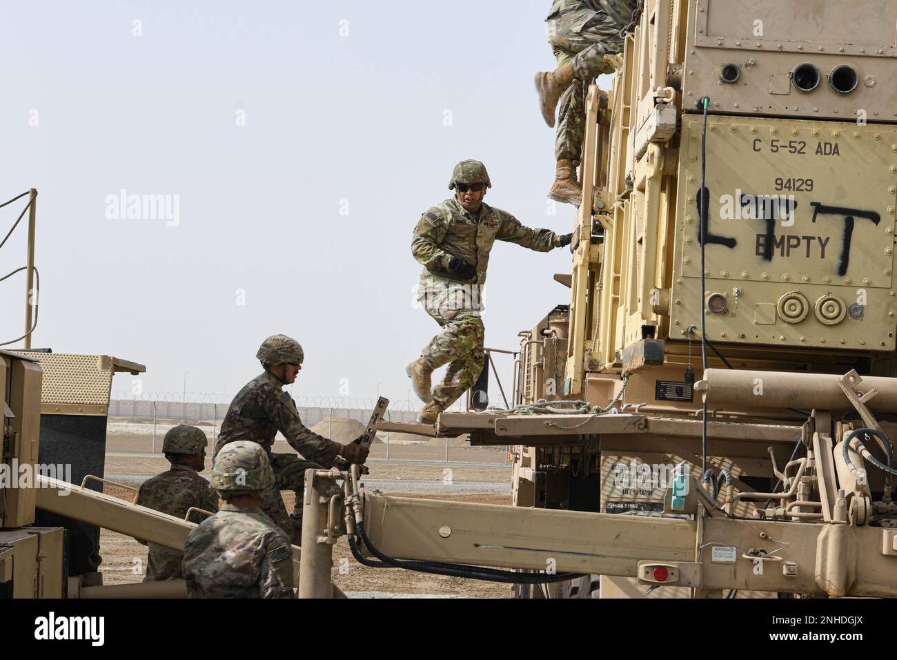Patriot missile reload crewmen assigned to the 4th Battalion 3rd Air ...