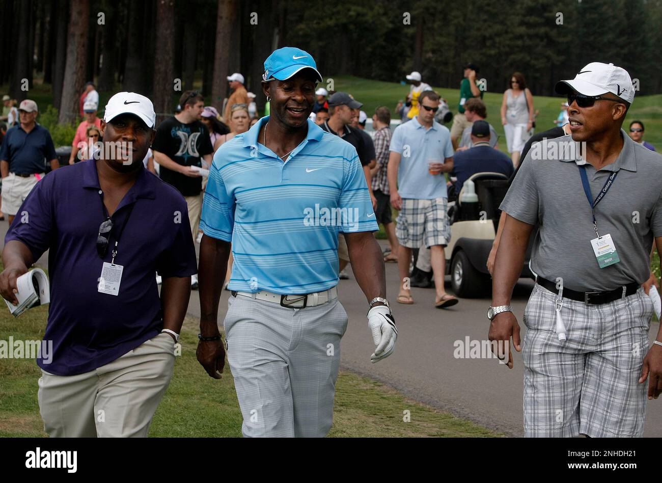 Jerry Rice, (center) as plays in the America Century Championship at ...