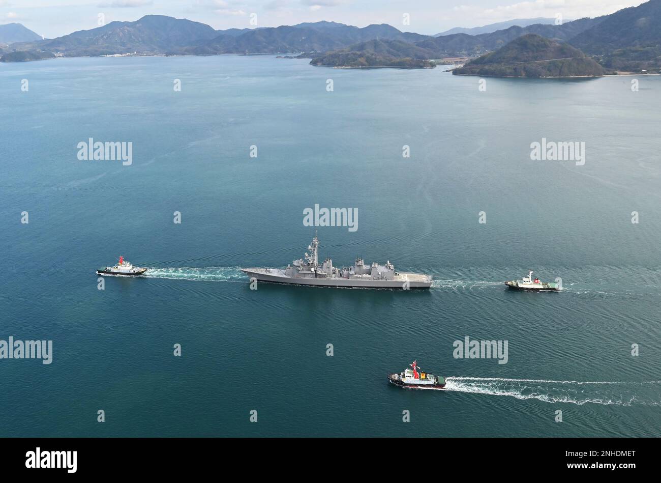 The escort vessel "Inazuma" (DD-105) of the Maritime Self-Defense Force ...