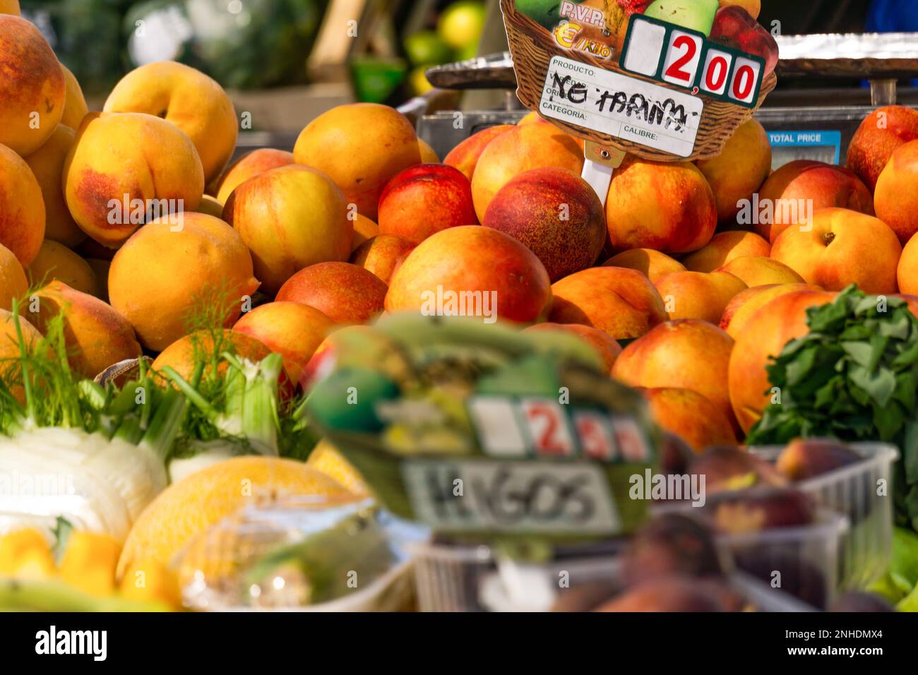 Organic product market hi-res stock photography and images - Alamy