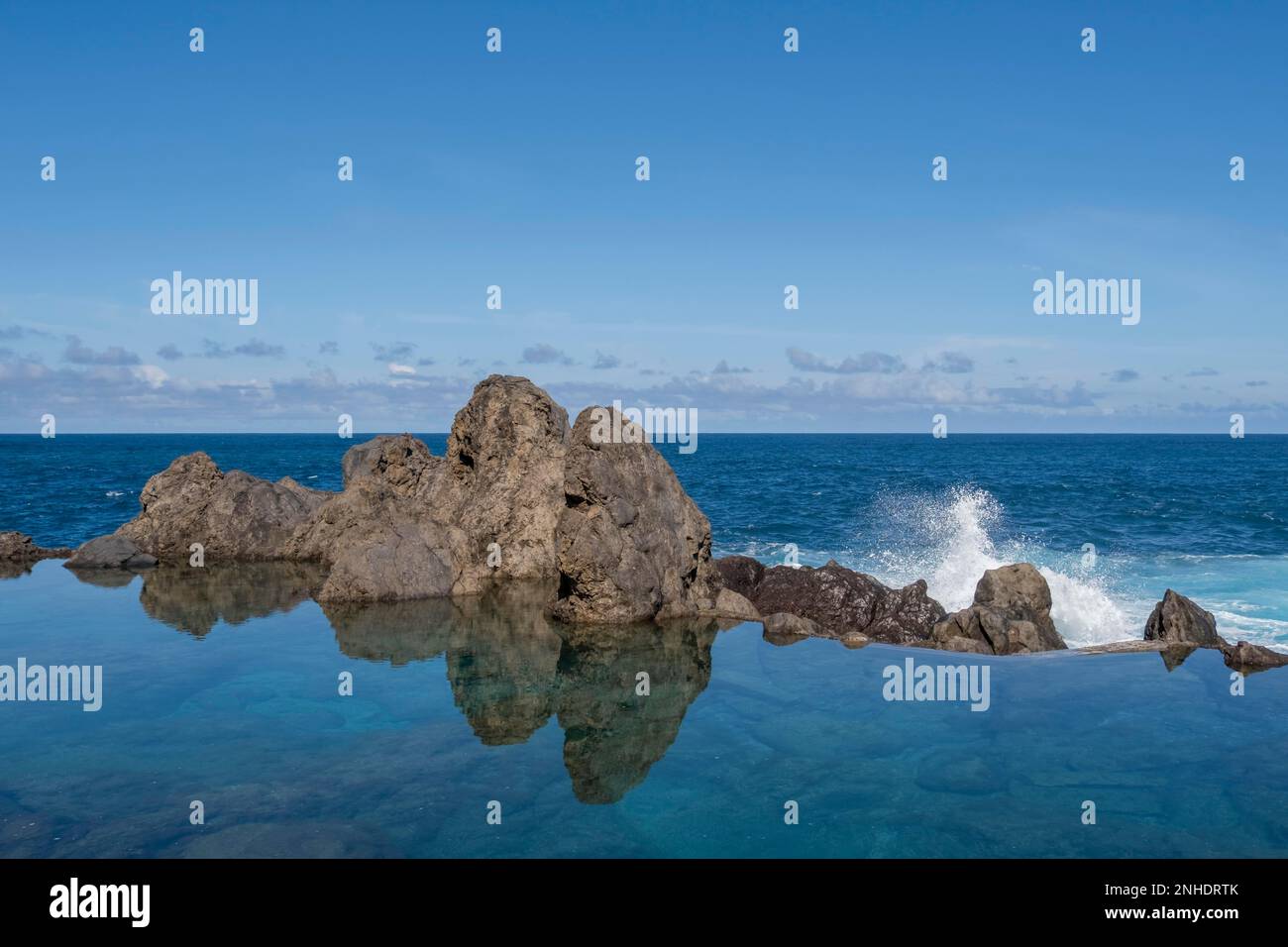 Swimming pool ocean water porto hi-res stock photography and images - Alamy