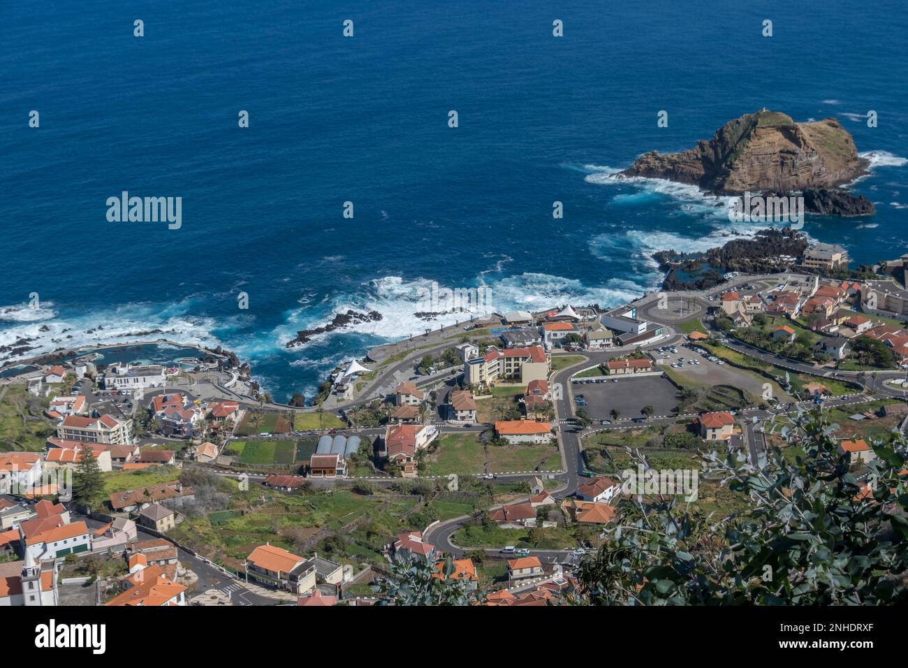 Porto moniz lighthouse hi-res stock photography and images - Alamy