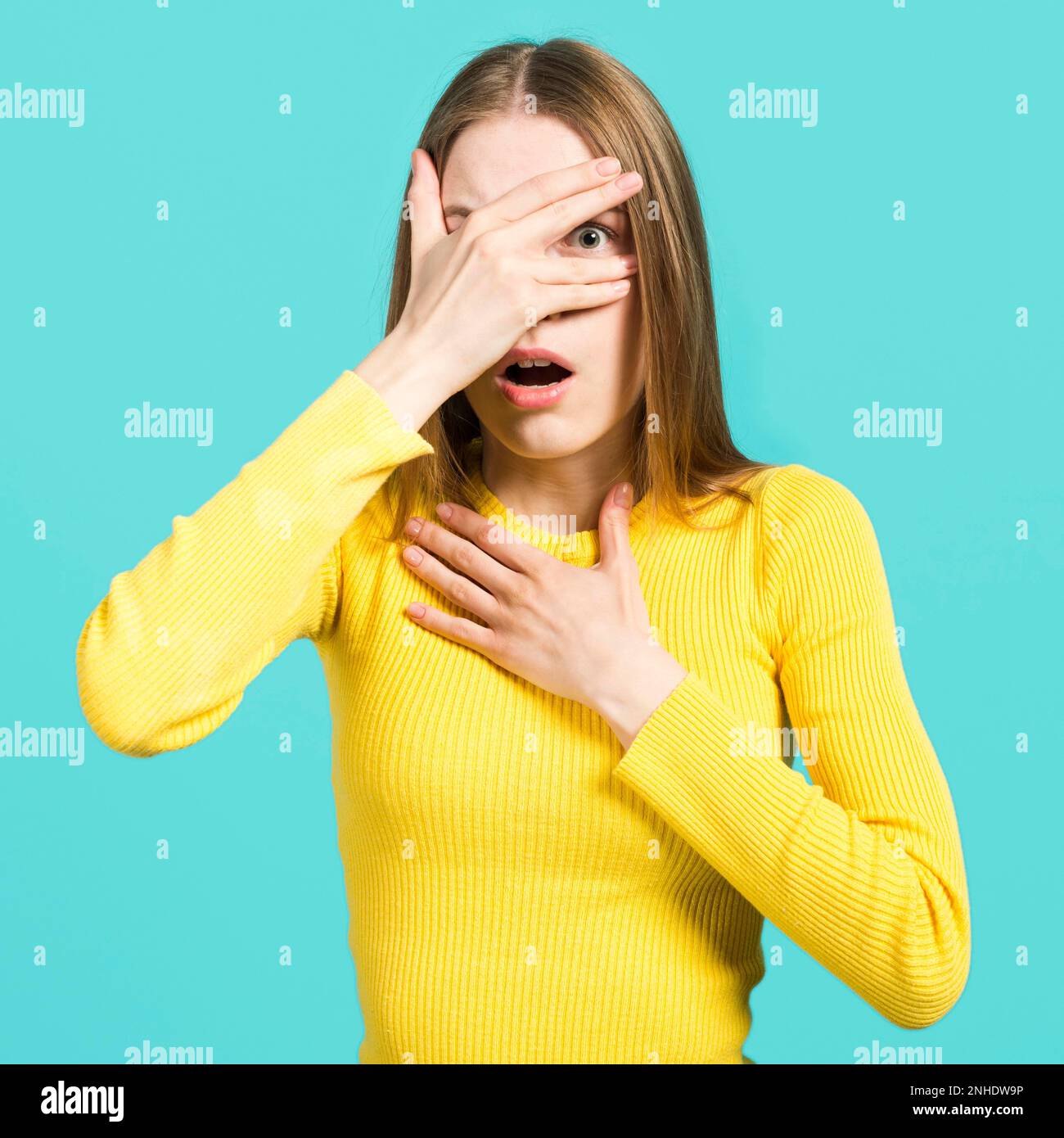 Beautiful gothic girl hi-res stock photography and images - Alamy