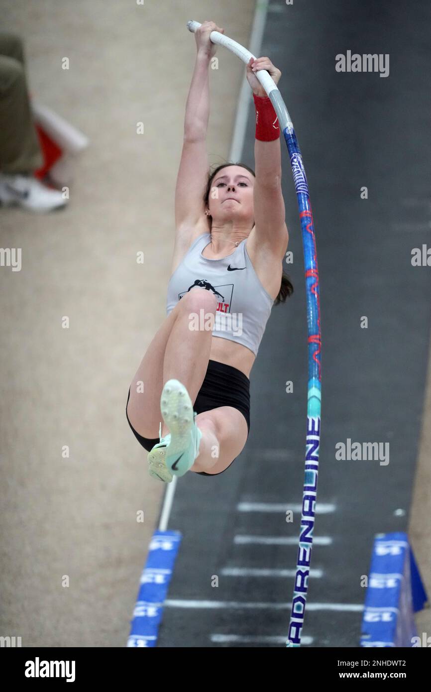 Twin sisters Amanda Moll (left) and Hana Moll (right) pose during the ...