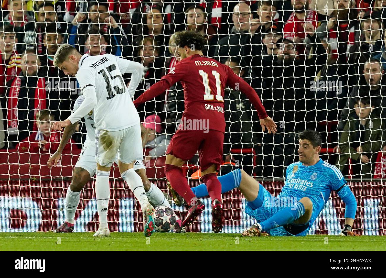 In the goal mouth hi-res stock photography and images - Alamy