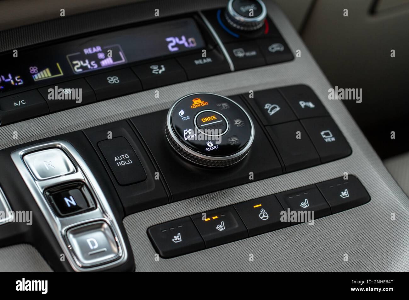 Driver mode selector hi-res stock photography and images - Alamy