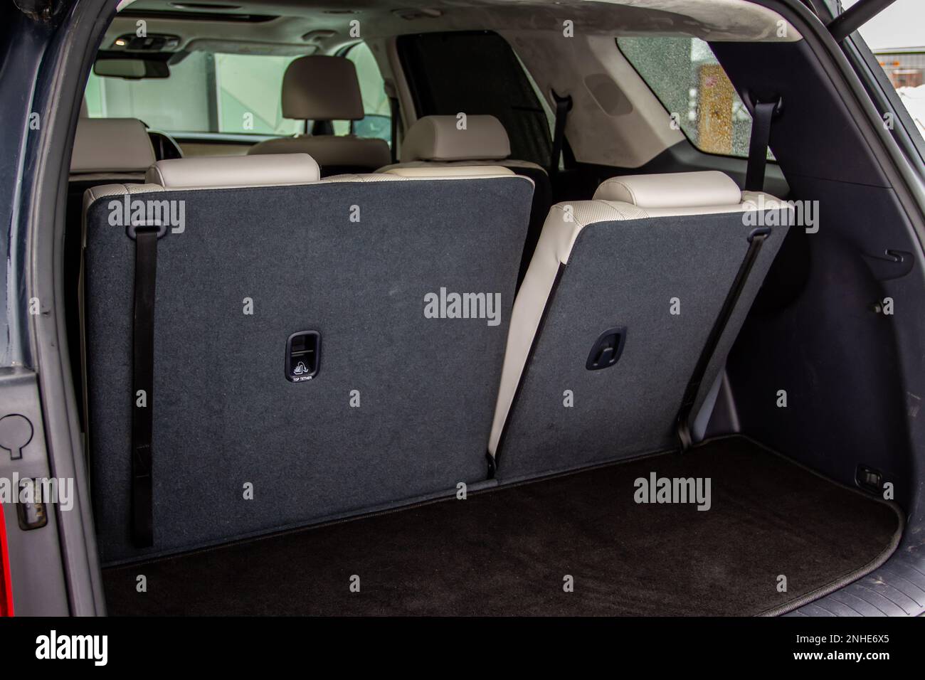 3rd row seats hi-res stock photography and images - Alamy