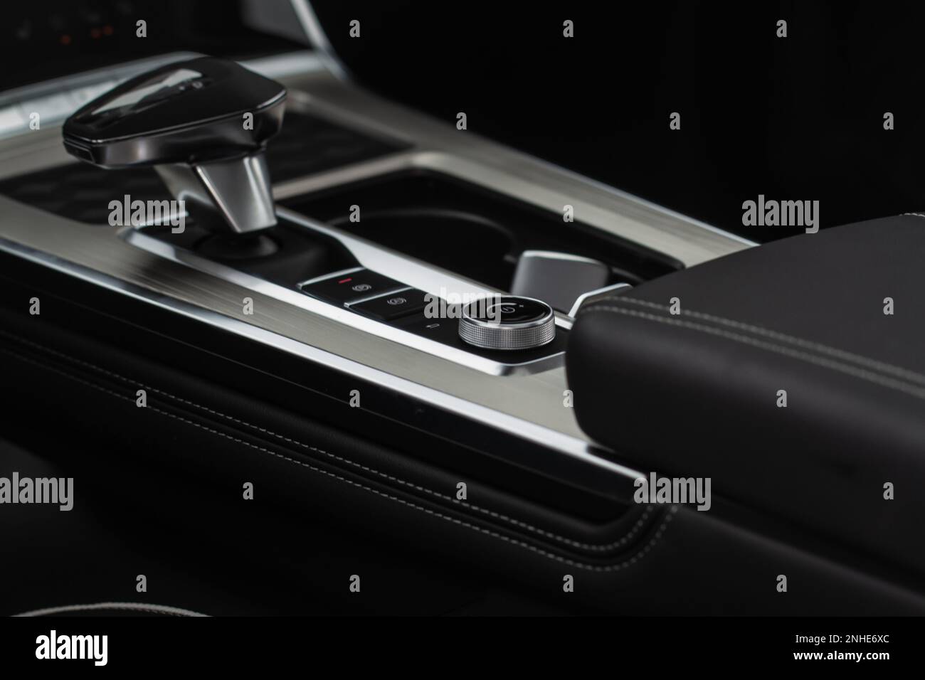 Modern car central console. Drive mode selector button Stock Photo - Alamy