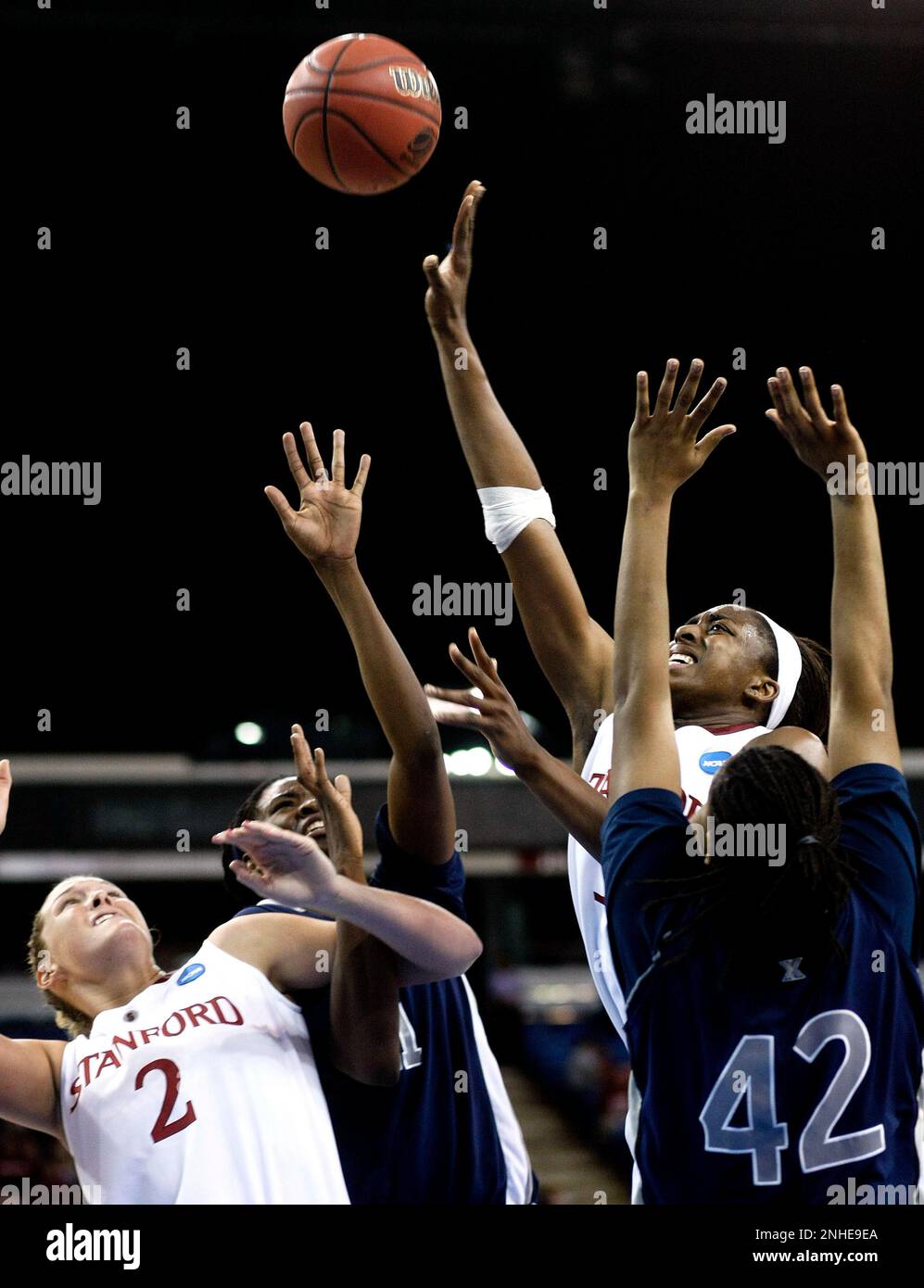 Standford's Jayne Appel battles Xavier's Amber Harris as teammate ...