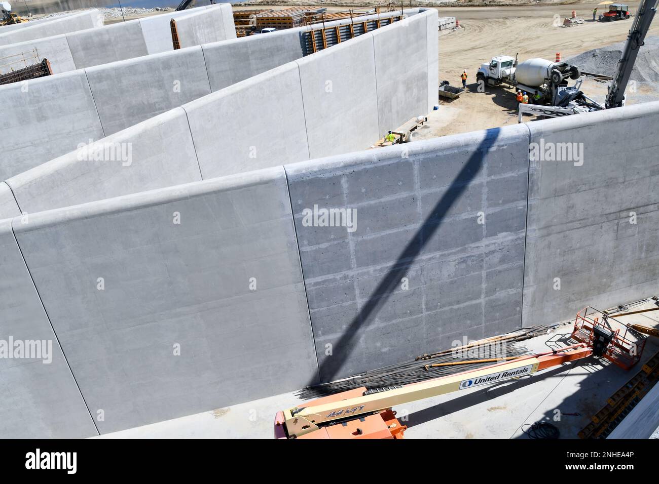 Labyrinth spillway hi-res stock photography and images - Alamy