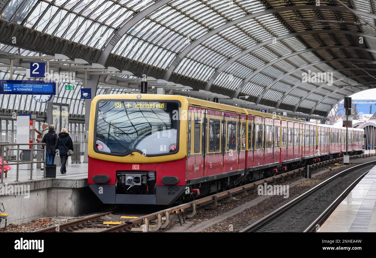 S-Bahn, Spandau station, Berlin, Germany Stock Photo - Alamy