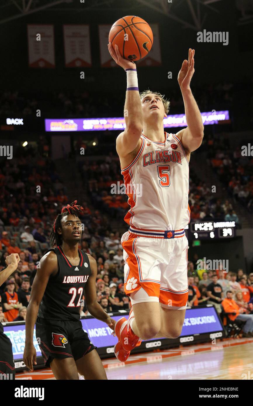 CLEMSON, SC - JANUARY 11: Clemson Tigers forward Hunter Tyson (5) takes ...