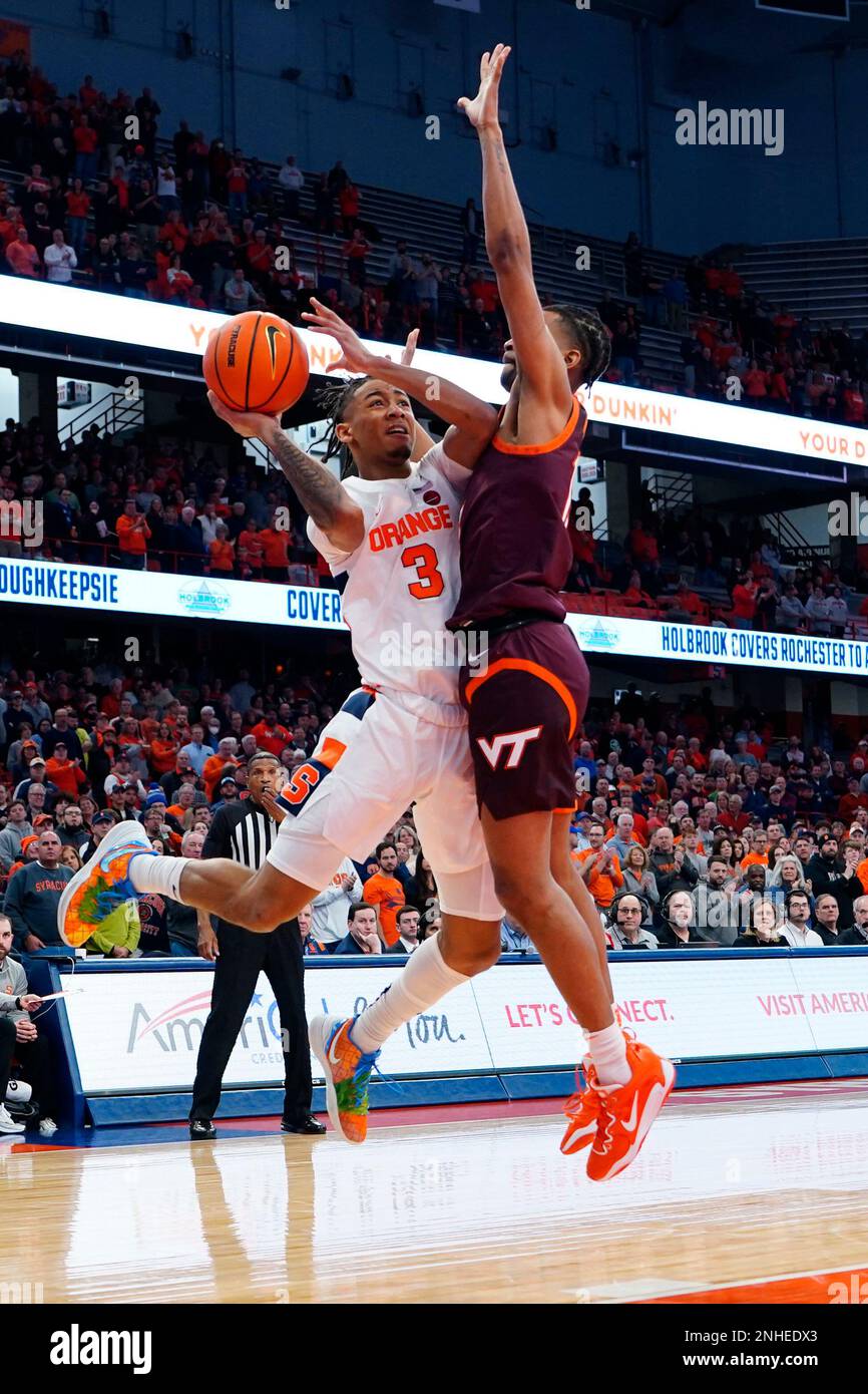 SYRACUSE, NY - JANUARY 11: Syracuse Orange Guard Judah Mintz (3) shoots ...