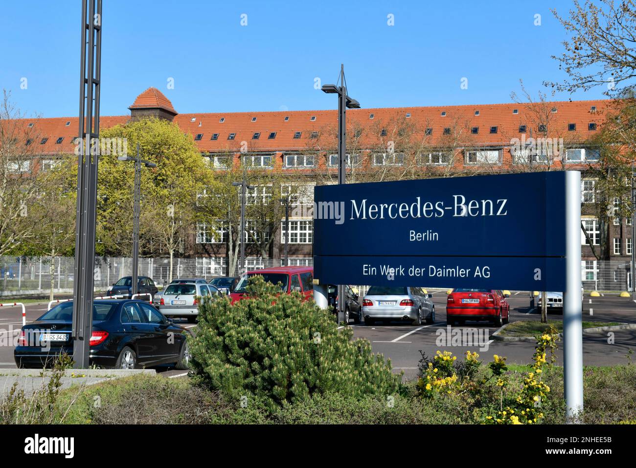 Mercedes Benz plant, Daimlerstrasse, Marienfelde, Tempelhof-Schoeneberg ...