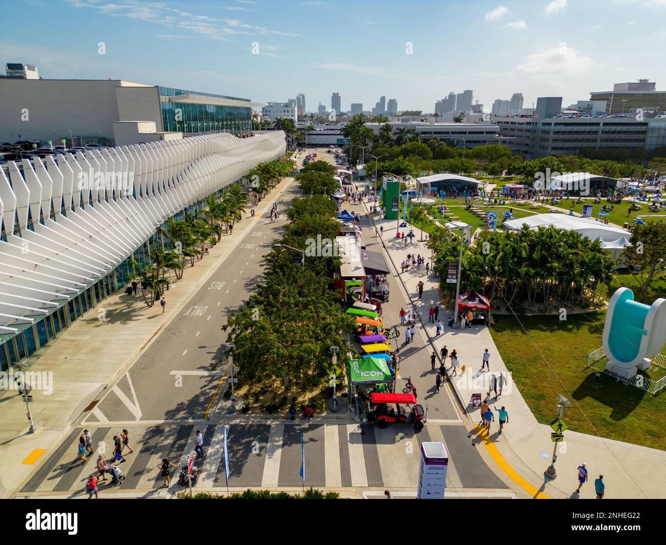 Miami convention center aerial hi-res stock photography and images - Alamy