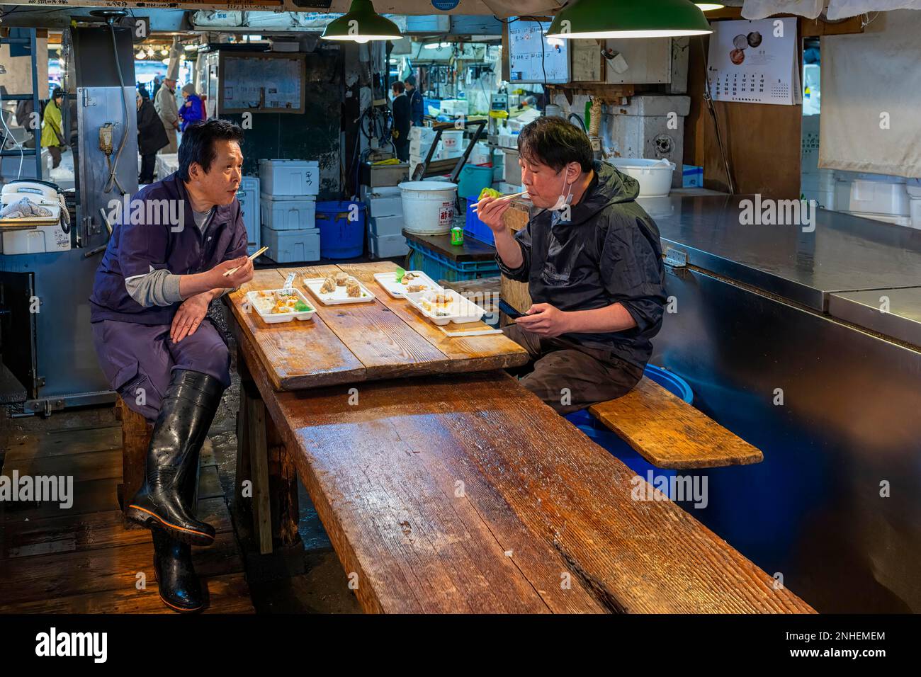 Tokyo Japan. Fish Market. Fishmongers at lunch break Stock Photo - Alamy