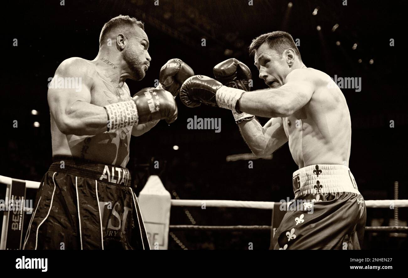 Boxing, Felix Sturm GER (right) vs Suekrue Altay TUR (left), Porsche ...