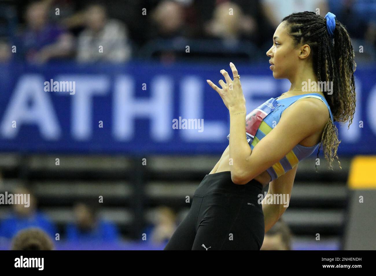 High jump women hi-res stock photography and images - Alamy