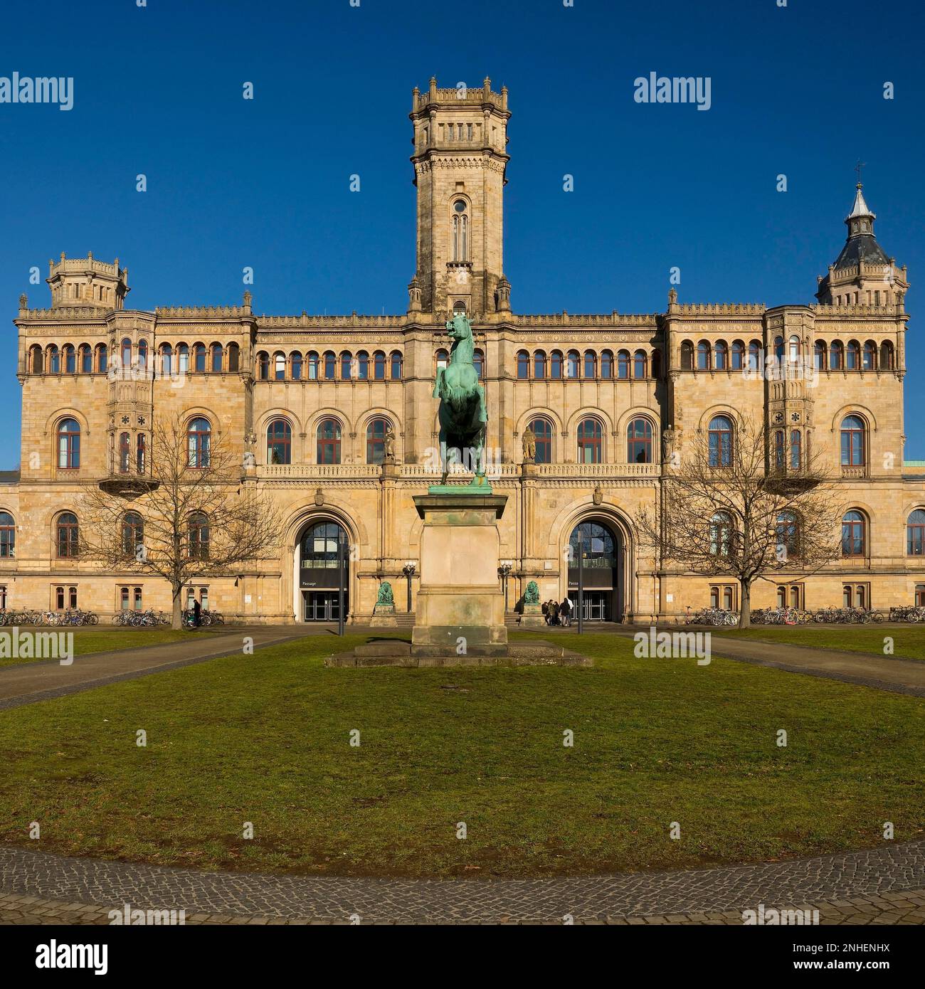 Main building of Leibniz Universitaet Hannover, former Guelph Palace ...