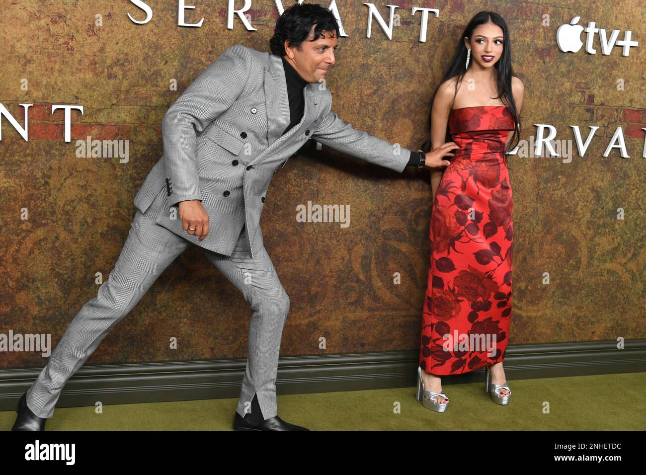 Photo by: NDZ/STAR MAX/IPx 2023 1/9/23 M. Night Shyamalan and Saleka ...