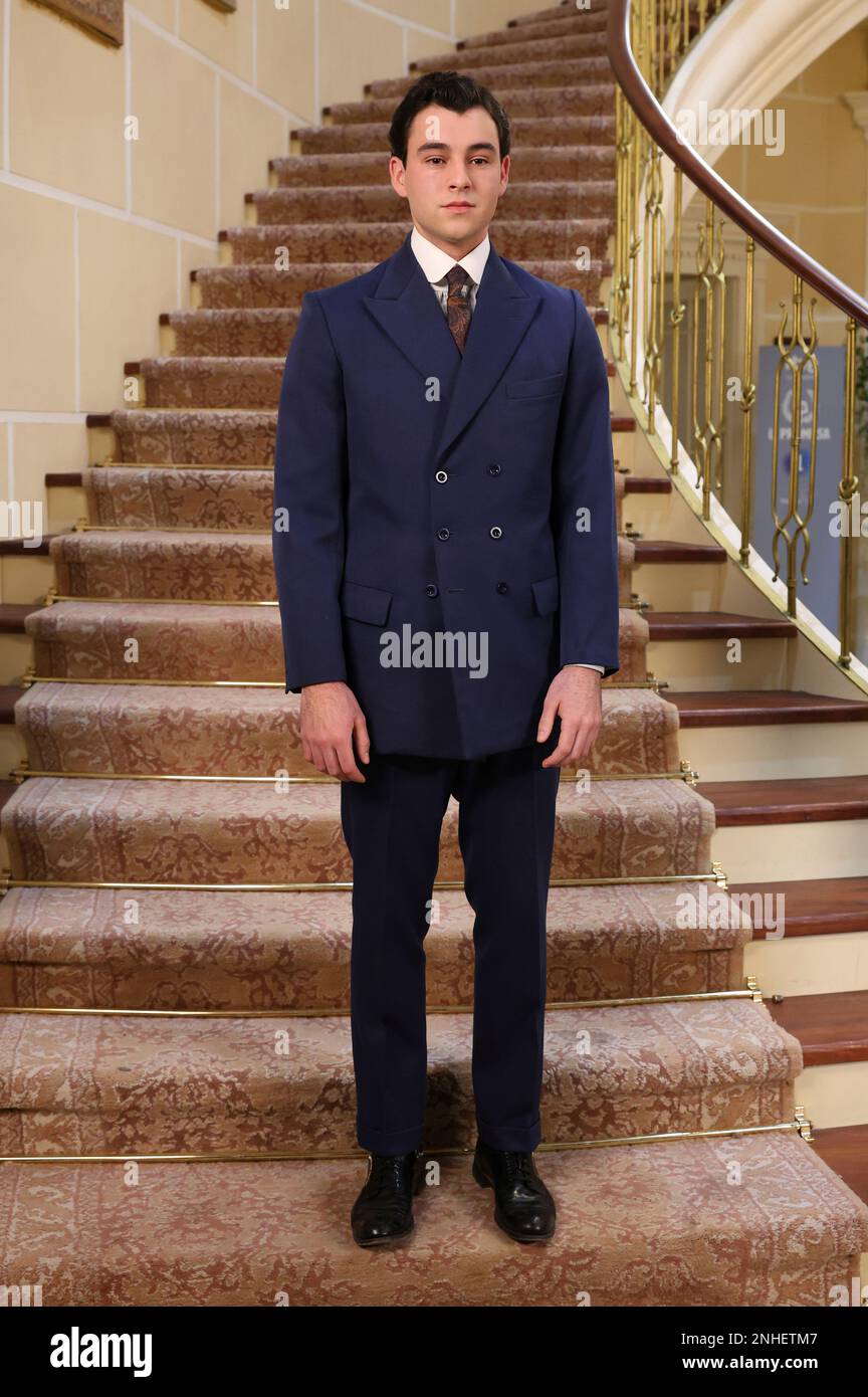 Actor Xavi Lock poses during the exclusive presentation event of 'La ...