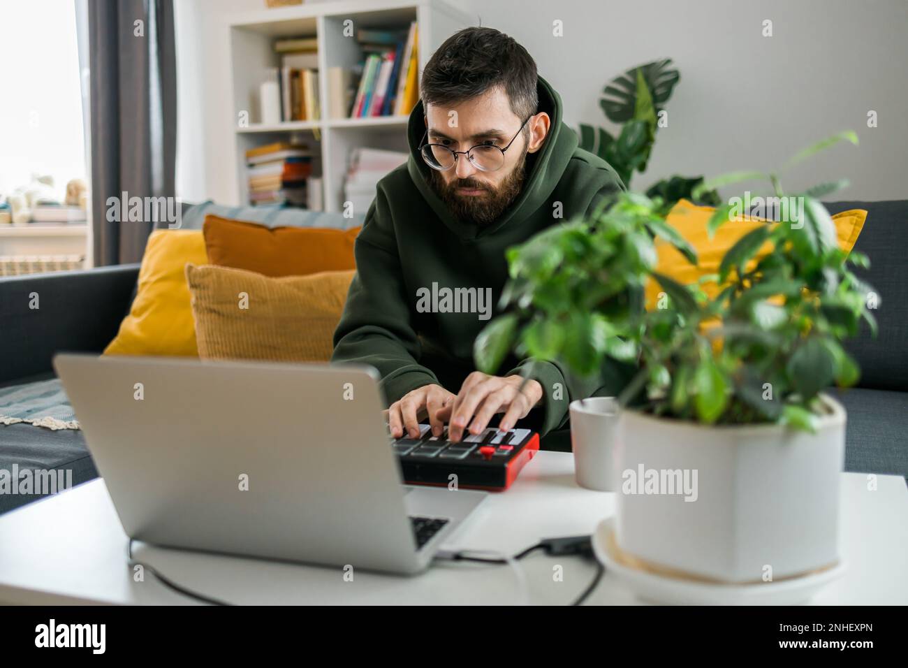 Midi mapping hi-res stock photography and images - Alamy