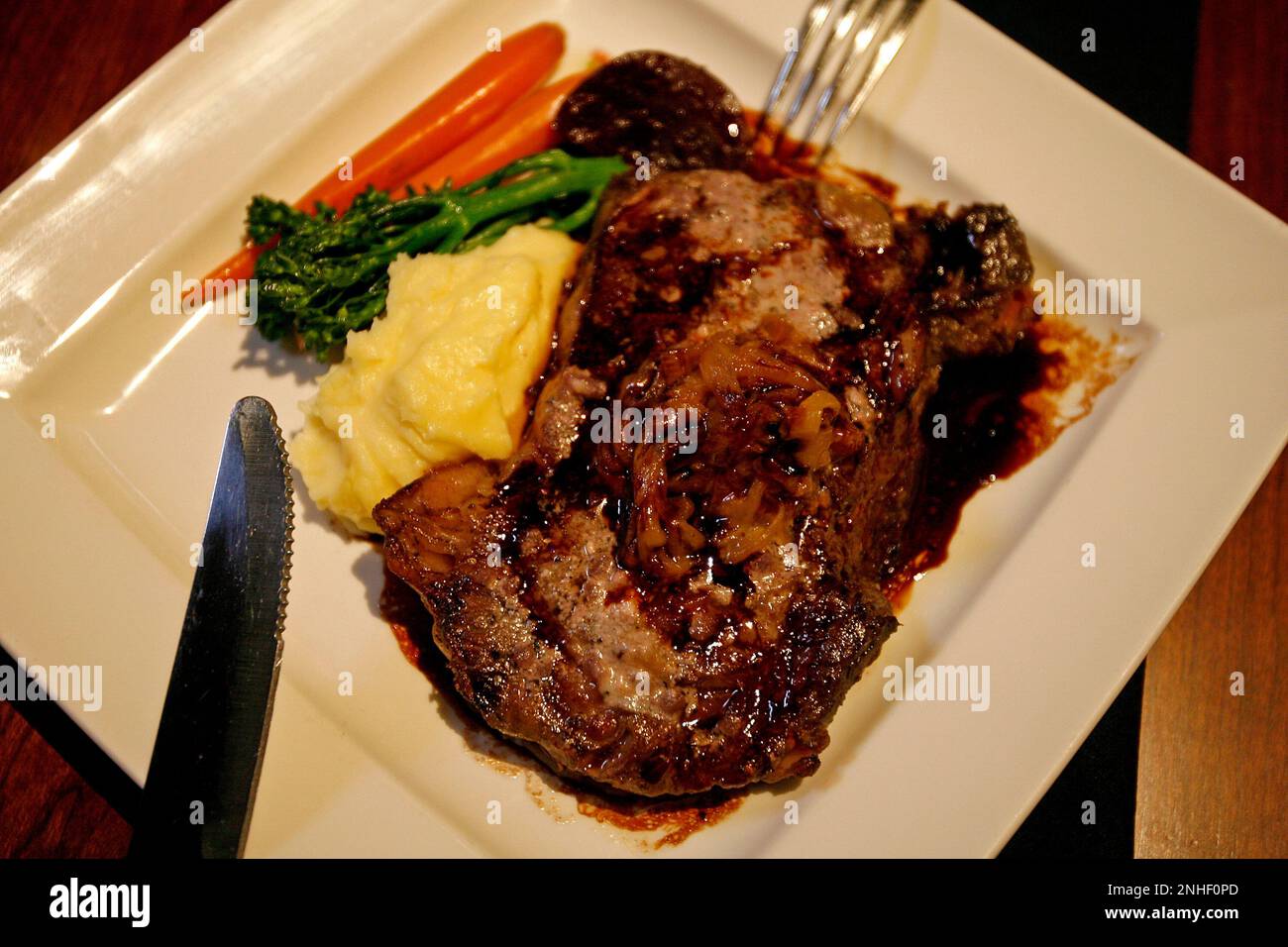 dine16 forbes 0045 mac.jpg The Rib-Eye entree plate. Dining out, Forbes ...