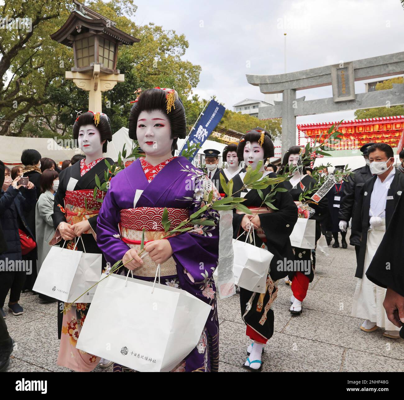 Japanese geisya (professional female entertainer) head for Tooka Ebisu ...
