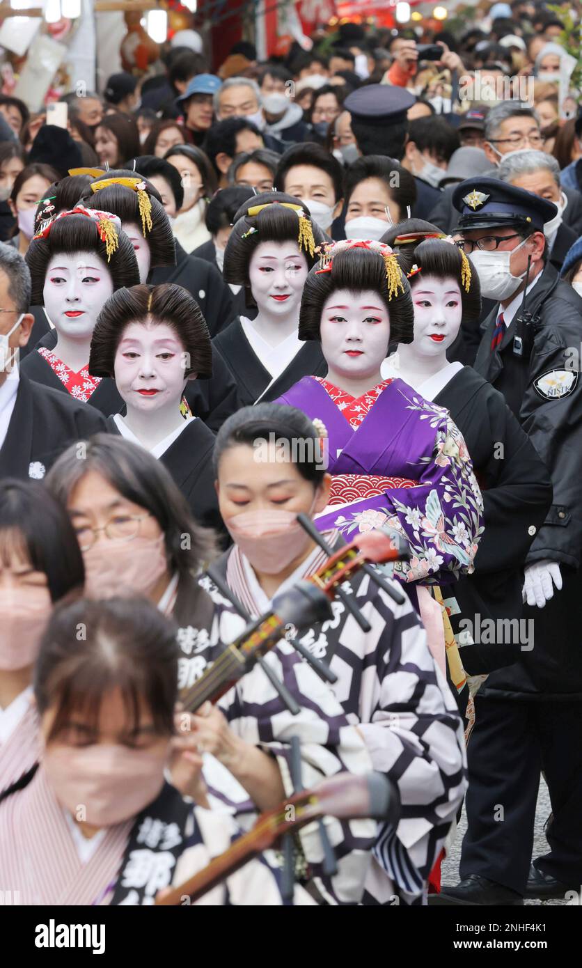 Japanese geisya (professional female entertainer) head for Tooka Ebisu ...