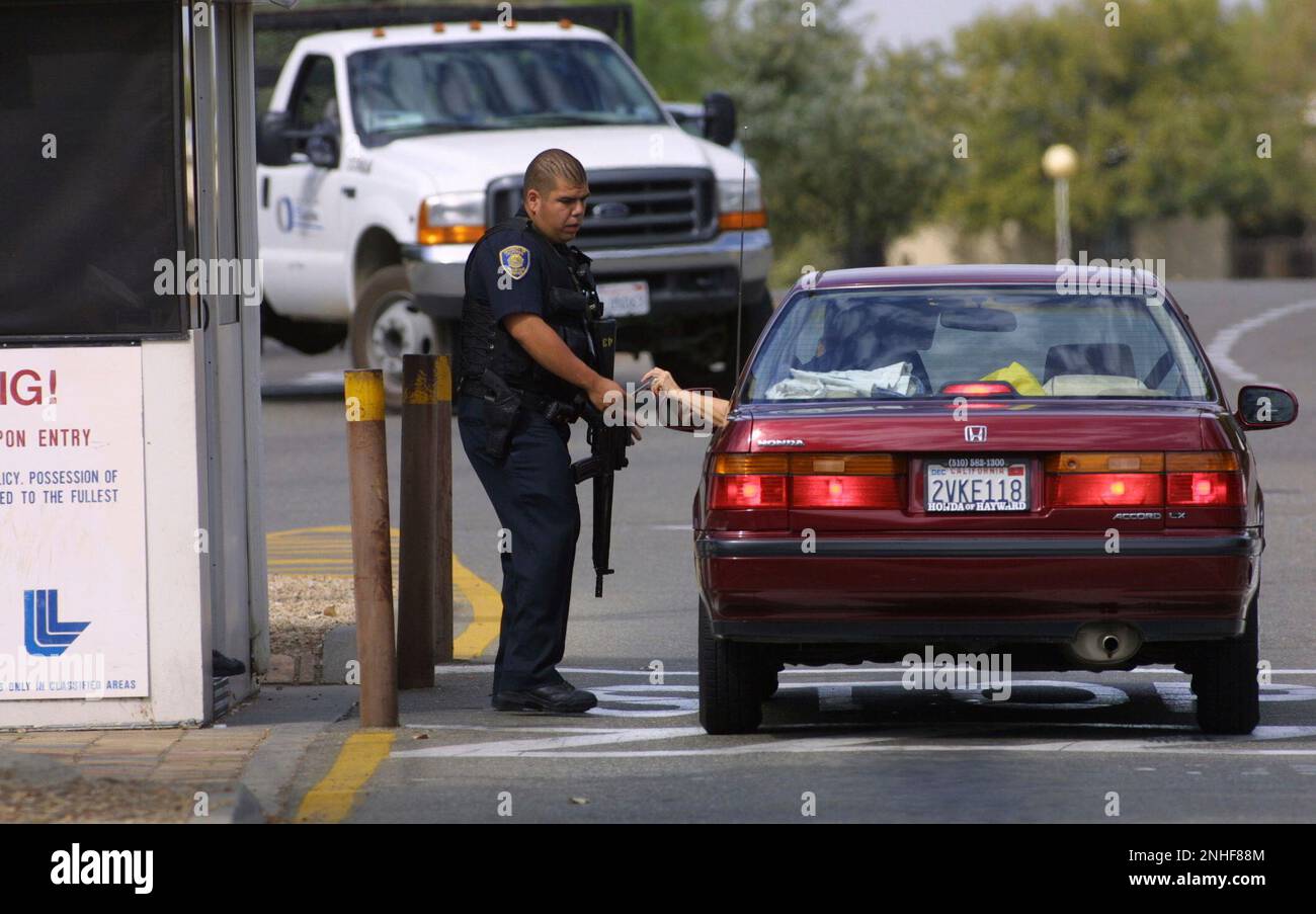 LAB1-C-11SEP01-MT-MAC In the wake of the disaster in New York City ...
