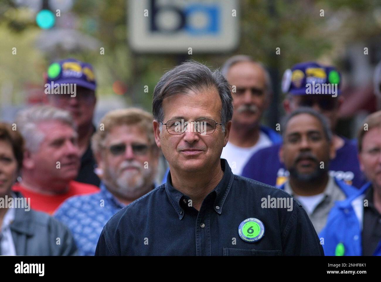 BART03B-C-30AUG01-MT-MAC Larry Hendel is the lead negotiator for the ...