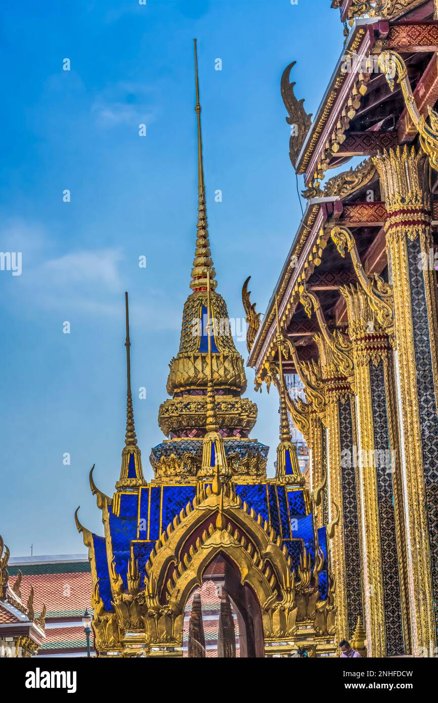 Blue Pagoda Stupa Courtyard Emerald Buddha Temple Wat Phra Kaew Grand ...