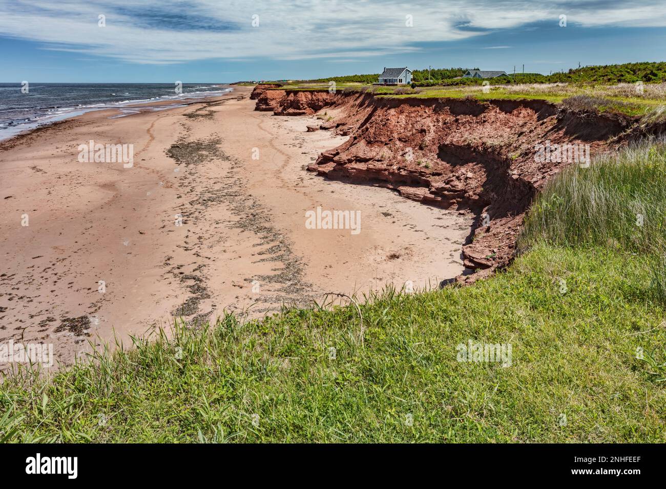 The red beaches and cliffs of Canada's Prince Edward Island Stock Photo ...