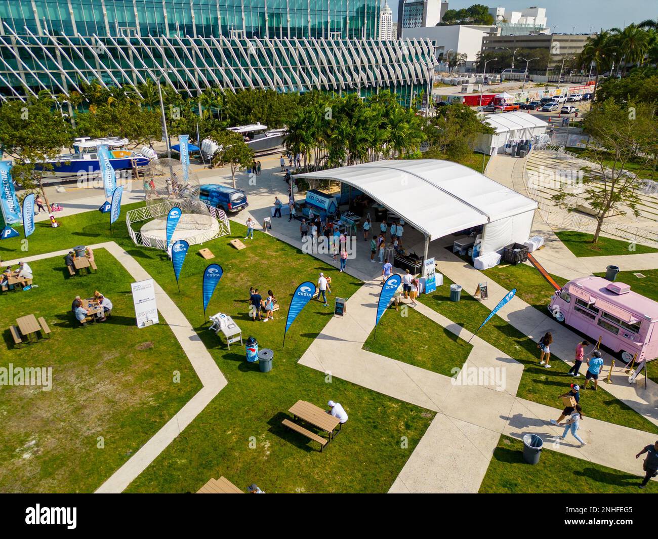 Miami convention center aerial hi-res stock photography and images - Alamy