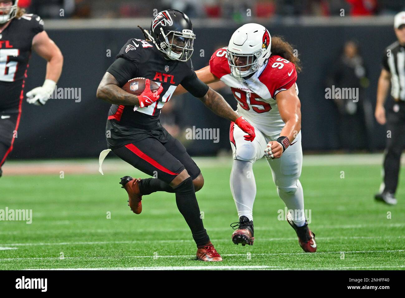 ATLANTA, GA – JANUARY 01: Atlanta running back Cordarrelle Patterson ...