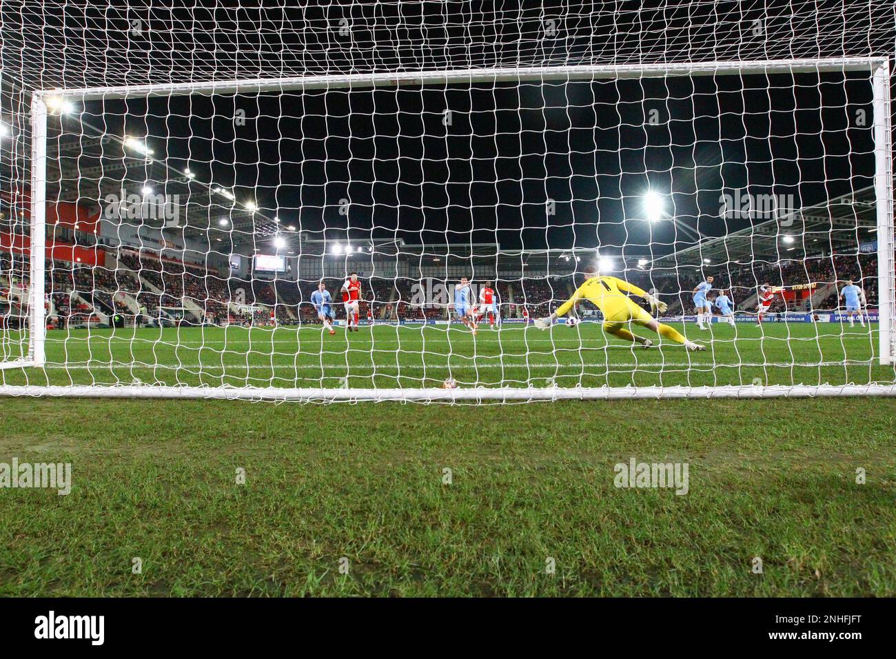 AESSEAL New York Stadium, Rotherham, England - 21st February 2023 Ollie ...