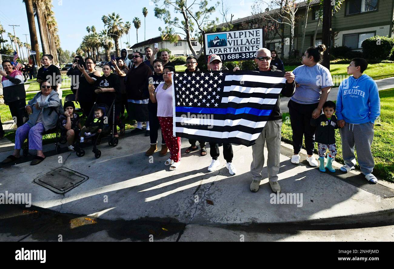 Residents line up in Riverside, Calif., to honor slain Riverside County ...