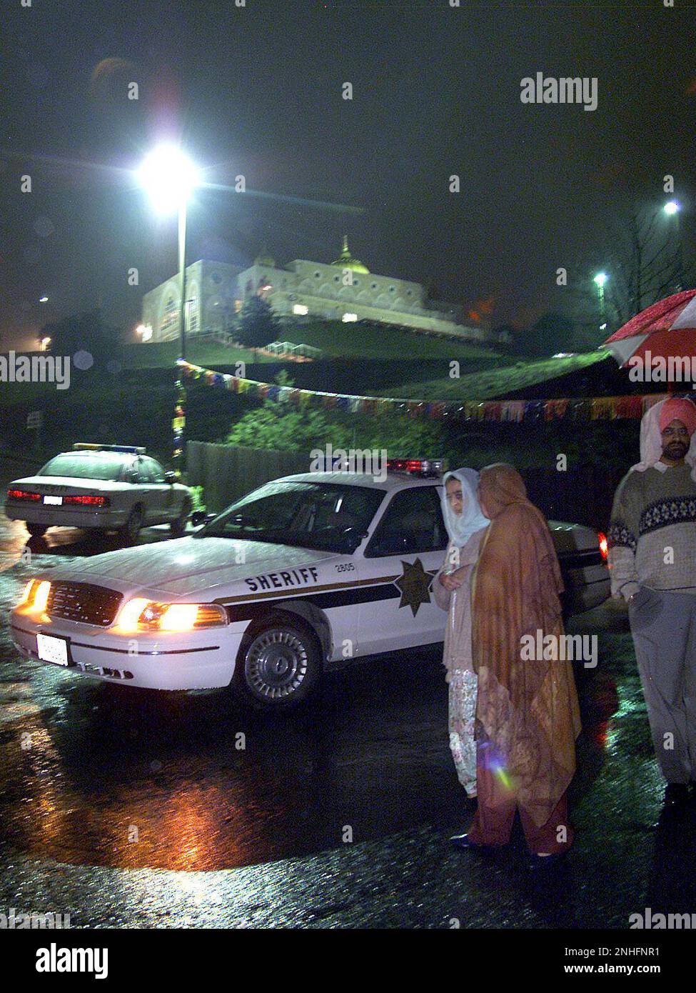 TEMPLE 2-C-24JAN00-MN-MAC Shooting at the SF Bay area Sikh Center oin ...