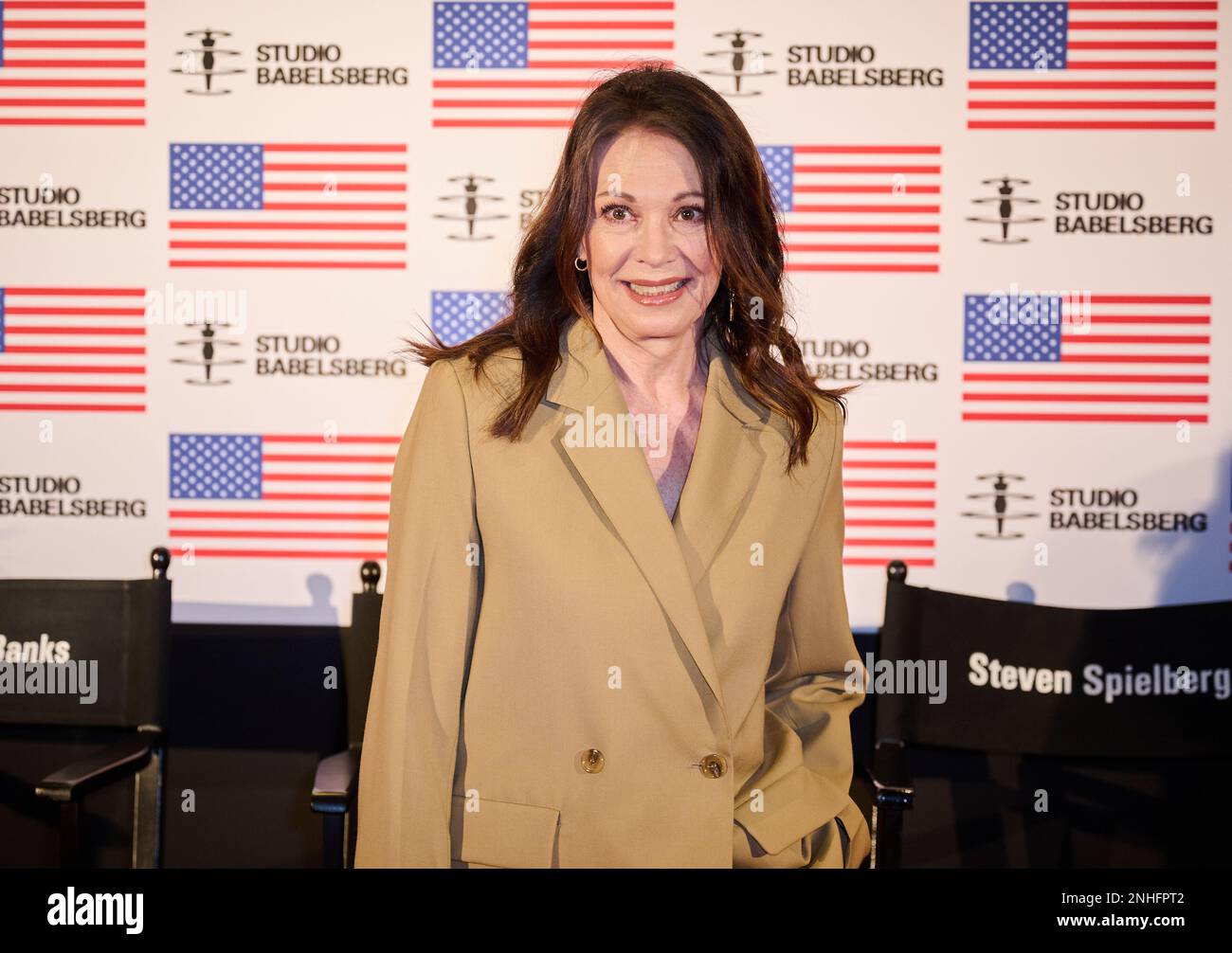 Berlin, Germany. 21st Feb, 2023. Actress Iris Berben comes to the U.S ...
