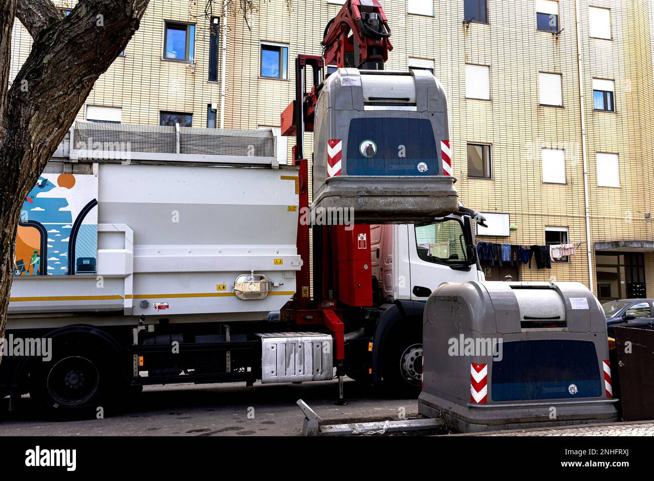 garbage collection in a very modern and efficient way in cities ...