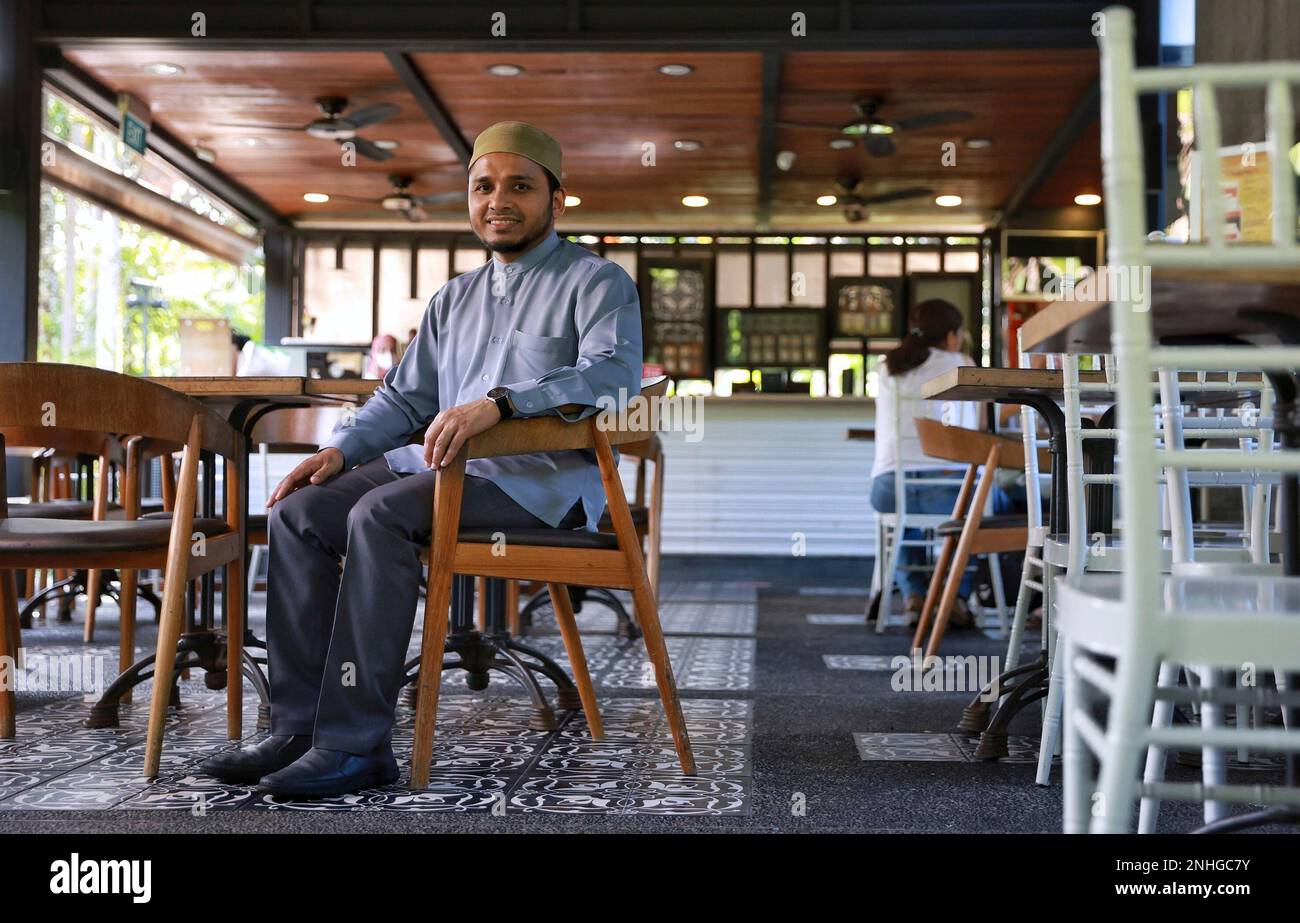 Mufti Nazirudin Mohd Nasir, the top religious leader for Singapore's ...